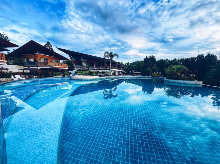 Estancia de Lorenzo, San Mateo, Rizal: Midlife Bachelors on a Post ...